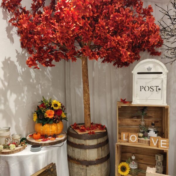 Wedding Venue Décor - Purple Willow Weddings